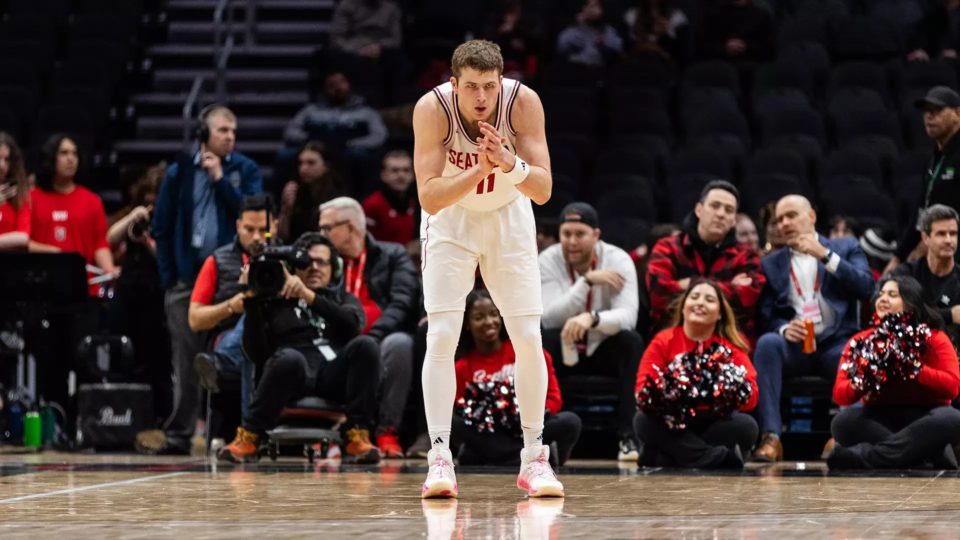 Stifling Defense Helps Redhawks Roll - Seattle University Redhawks ...