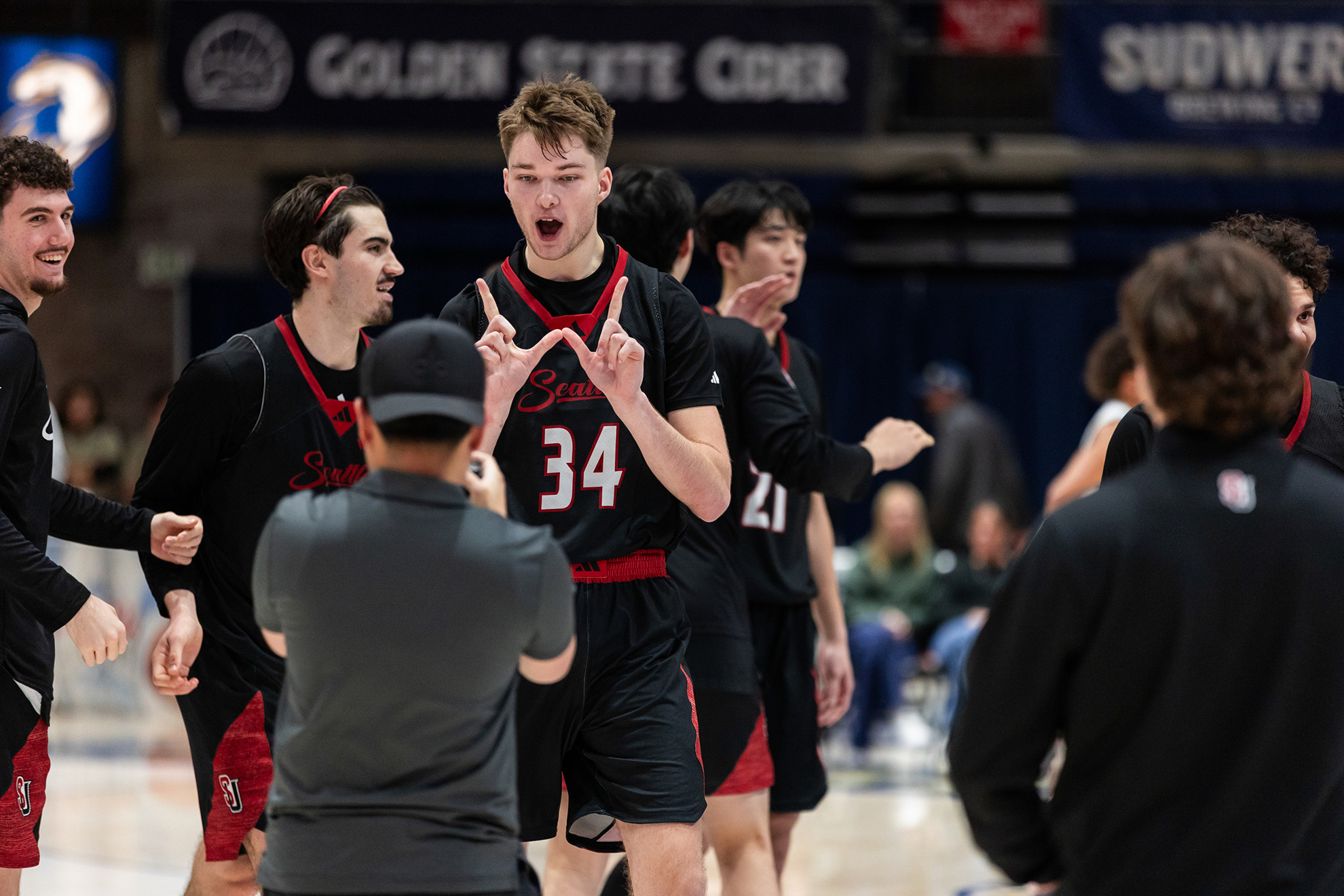 MBB at UC Davis - Dec. 17, 2025 - Seattle University Redhawks ...